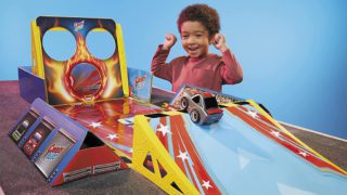 This Set Has Everything Kids Need To Create Their Very Own Arcade At ...