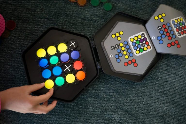 Kids’ Faces Will Light Up When They Solve a Kanoodle Fusion Puzzle ...