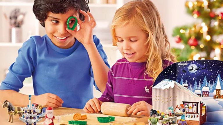 Reveal a Yummy Holiday Surprise Every Day from This Playmobil Advent ...