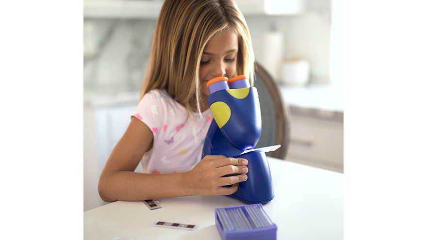 GEOSAFARI JR. TALKING MICROSCOPE | The Toy Insider