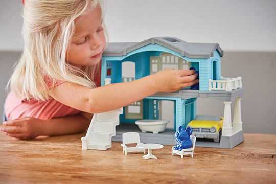 HOUSE PLAYSET | The Toy Insider