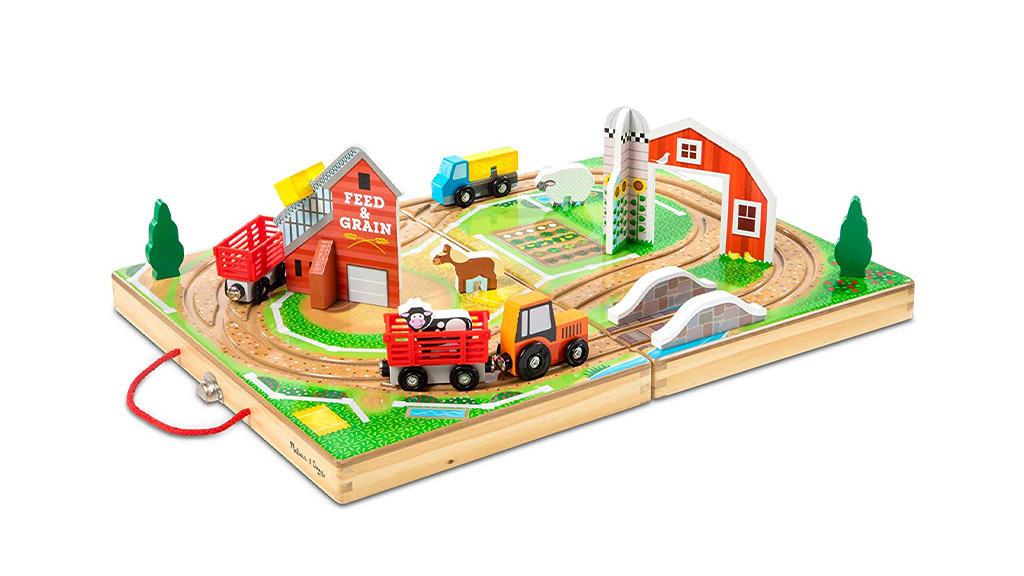 TAKE-ALONG FARM | The Toy Insider