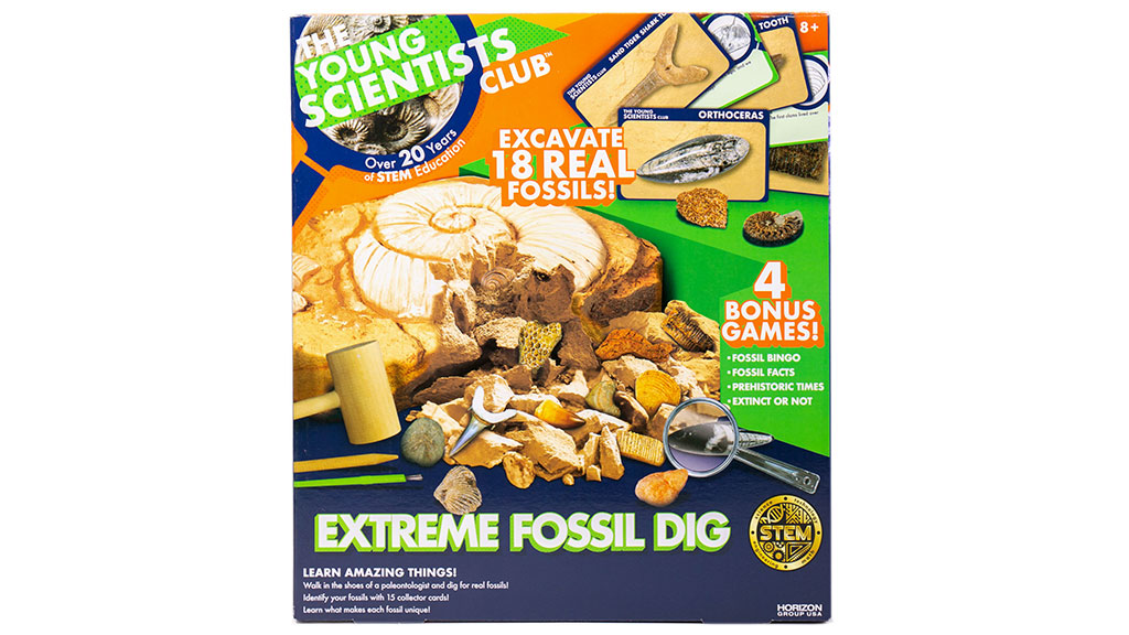 THE YOUNG SCIENTISTS CLUB EXTREME FOSSIL DIG | The Toy Insider