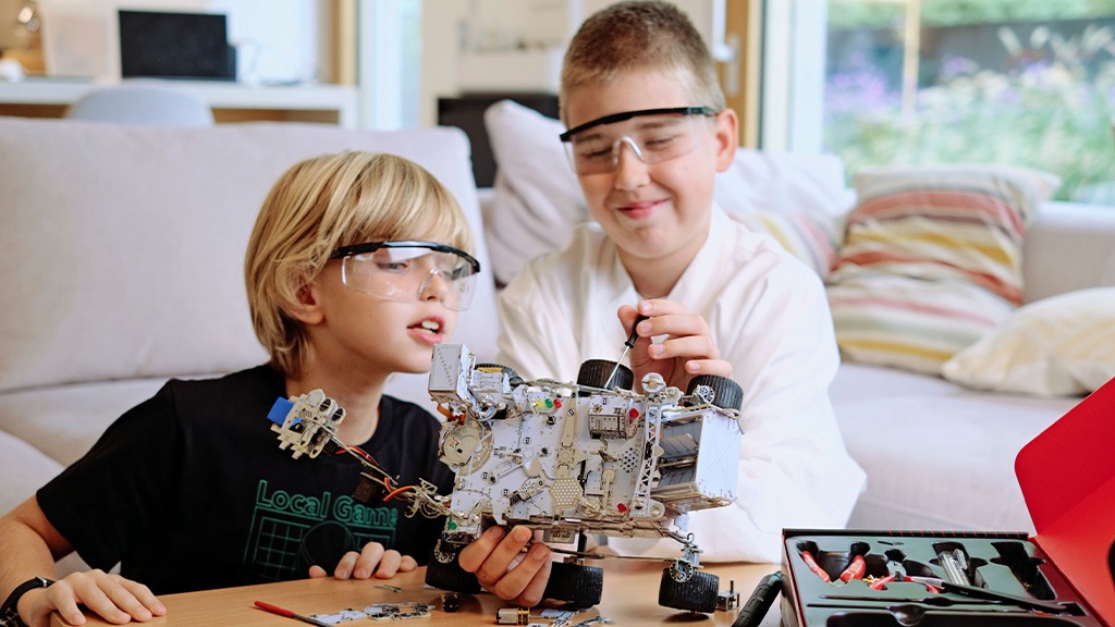 Kids Can Become NASA Engineers Thanks to New Mars Rover Kit | The Toy ...