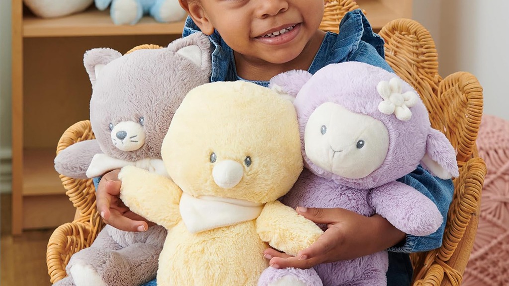 SUSTAINABLY SOFT FRIENDS — BUTTERCUP AND LILAC | The Toy Insider