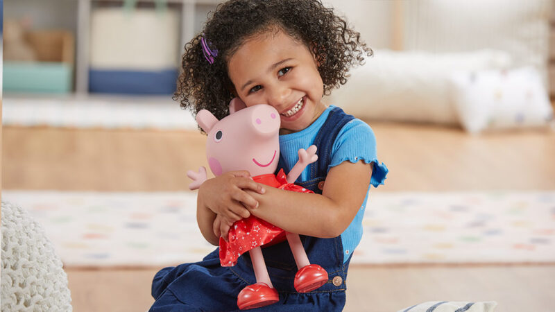 Hasbro Unveils Muddy Puddles Peppa Pig Interactive Doll | The Toy Insider