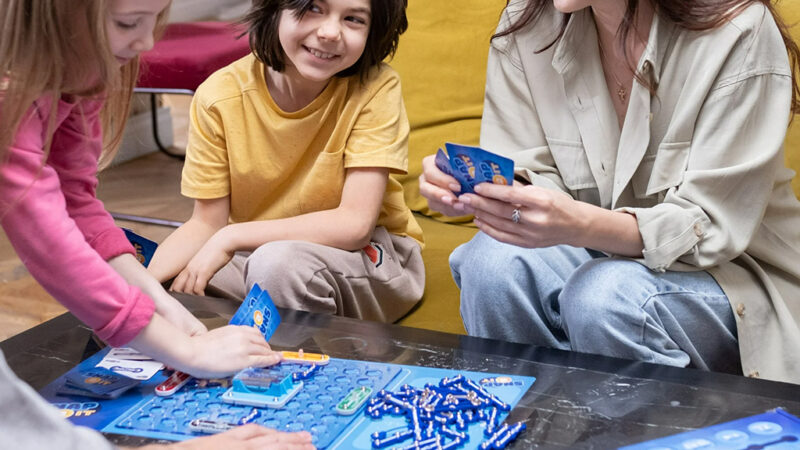 Expert Review: Snap Circuits' Snap 2 It | The Toy Insider