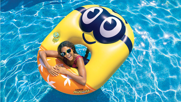 MINIONS POOL FLOATS | The Toy Insider