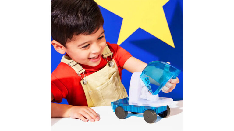 Expert Review: Magna-Tiles Space 32-Piece Set - The Toy Insider