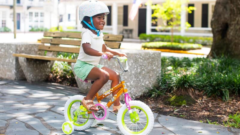 Expert Review: Dynacraft’s 12-Inch Bluey Bike | The Toy Insider