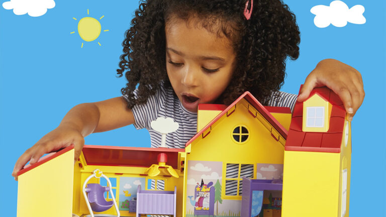 New 'Dora' Toys Are Jumping off the Map this Fall | The Toy Insider