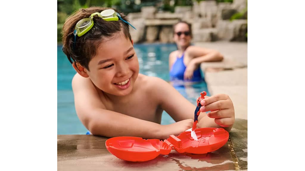 SWIMWAYS DIVE & SURPRISE – SPIDER-MAN | The Toy Insider