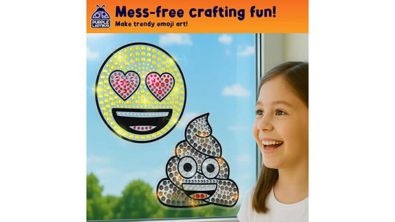 SUNGEMMERS EMOJI POO & LOVE | The Toy Insider