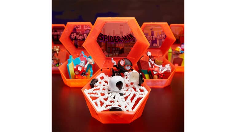 Mini Marvel Heroes Swing into Disney Doorables | The Toy Insider