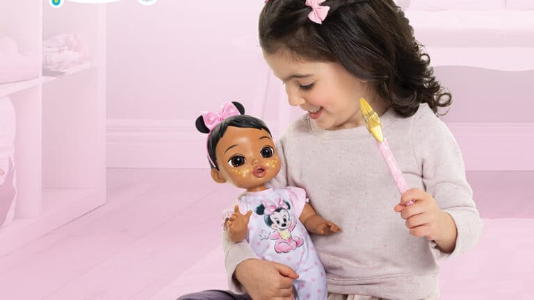 DISNEY PRINCESS STYLE COLLECTION DELUXE TOTE BAG & ESSENTIALS | The Toy ...