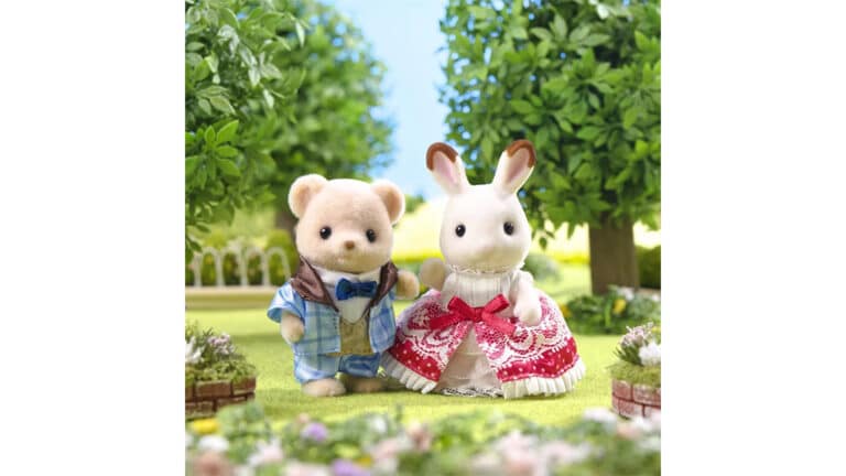 CALICO CRITTERS 40TH ANNIVERSARY COLLECTION | The Toy Insider