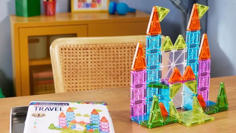 MAGNA-TILES microMAGS Travel Set | ExpertToy Review | The Toy Insider