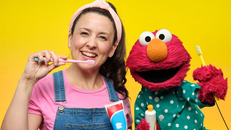 Ms. Rachel and Elmo Drop New Music Video for 'Brushy Brush' | The Toy ...