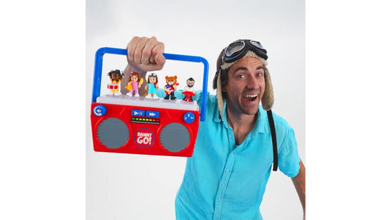 Previewing the Year's Hot New Toys on CBS News | The Toy Insider