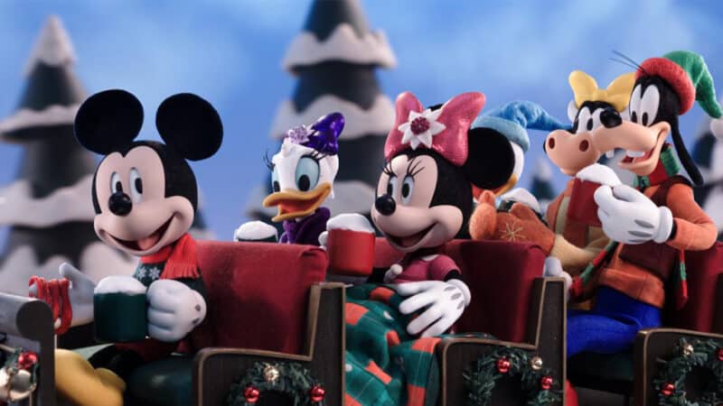 These Disney Jr. Holiday Specials Have the Christmas Spirit | The Toy ...