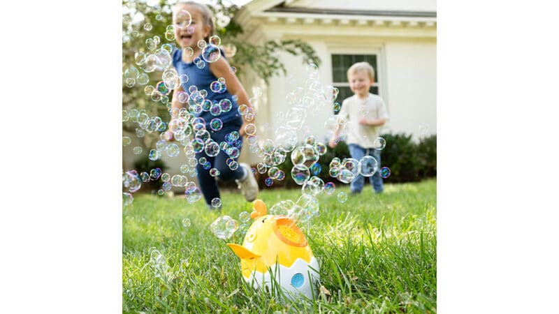 Maxx Bubbles Dancing Chick | Expert Bubble Toy Reviews | The Toy Insider
