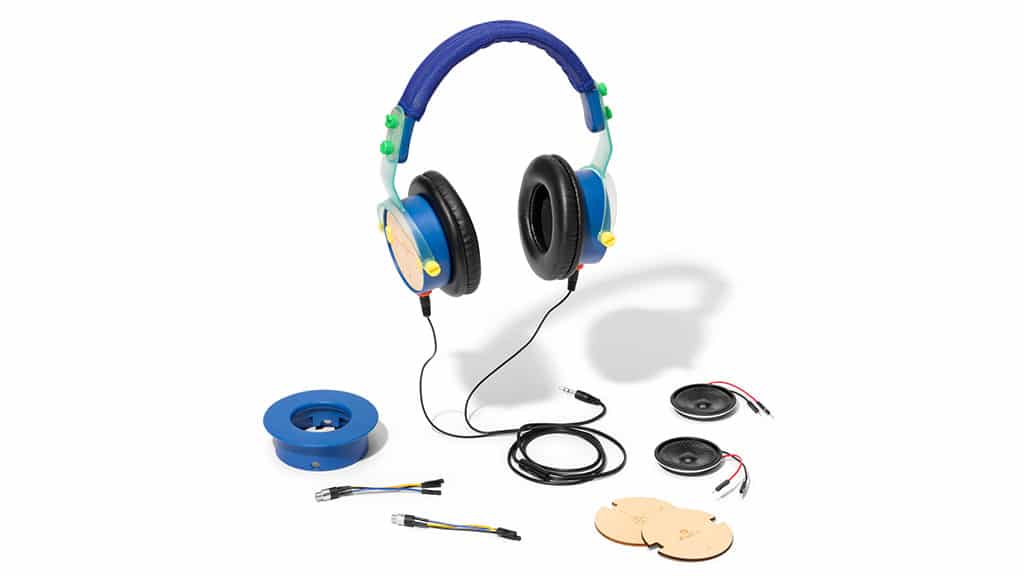 STEREO HEADPHONES | The Toy Insider